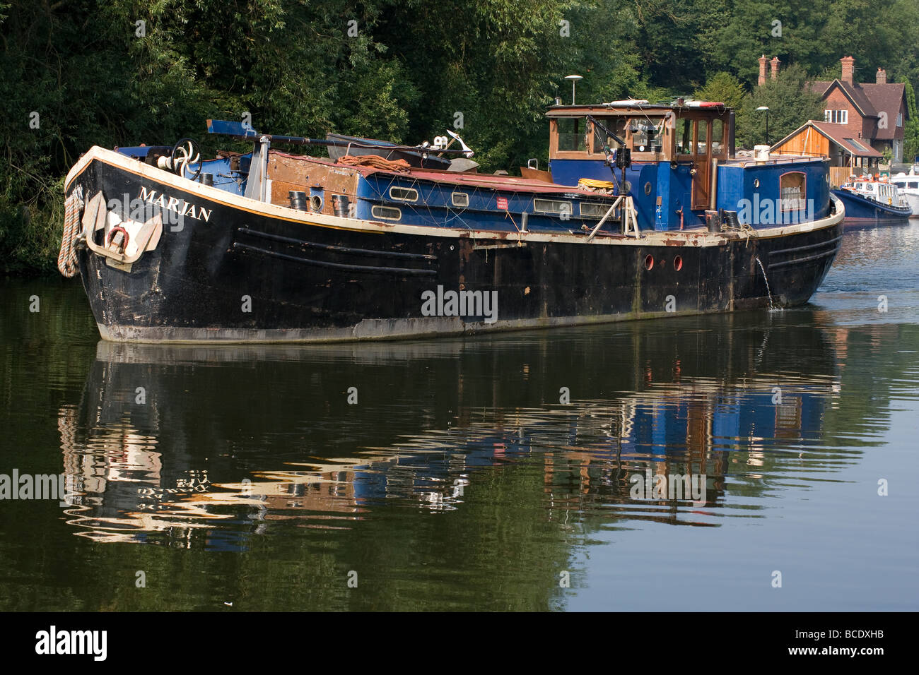 leisure boating Allington Lock River Medway Maidstone Kent England UK ...