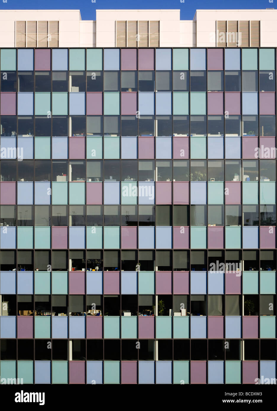 Edinburgh office building hi-res stock photography and images - Alamy