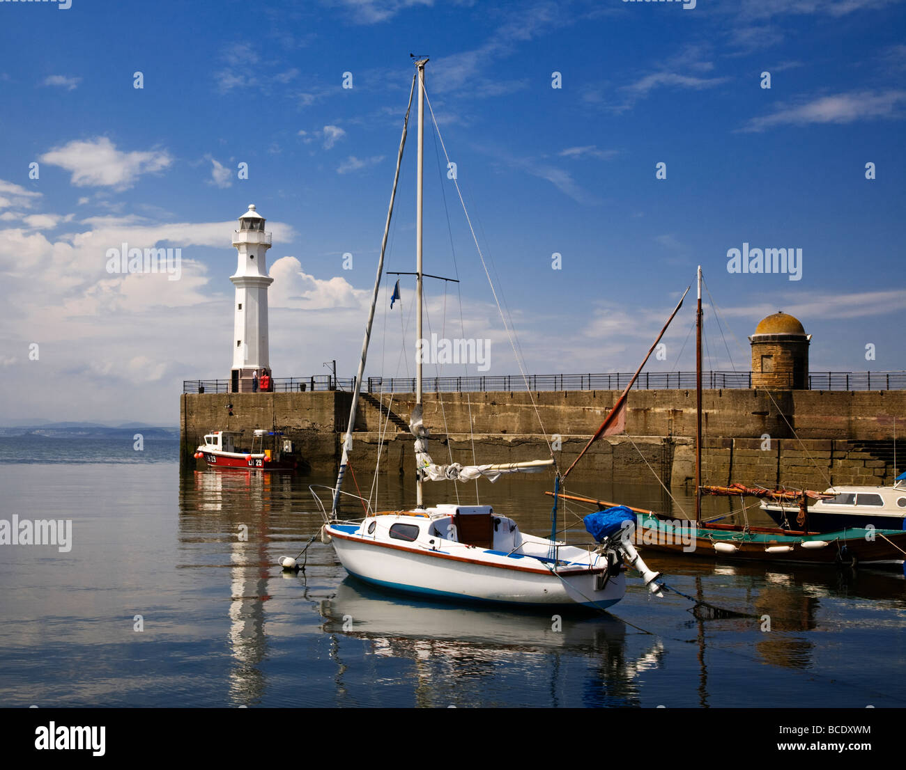 Newhaven harbour on the Firth of Forth, Leith, Edinburgh, Scotland ...