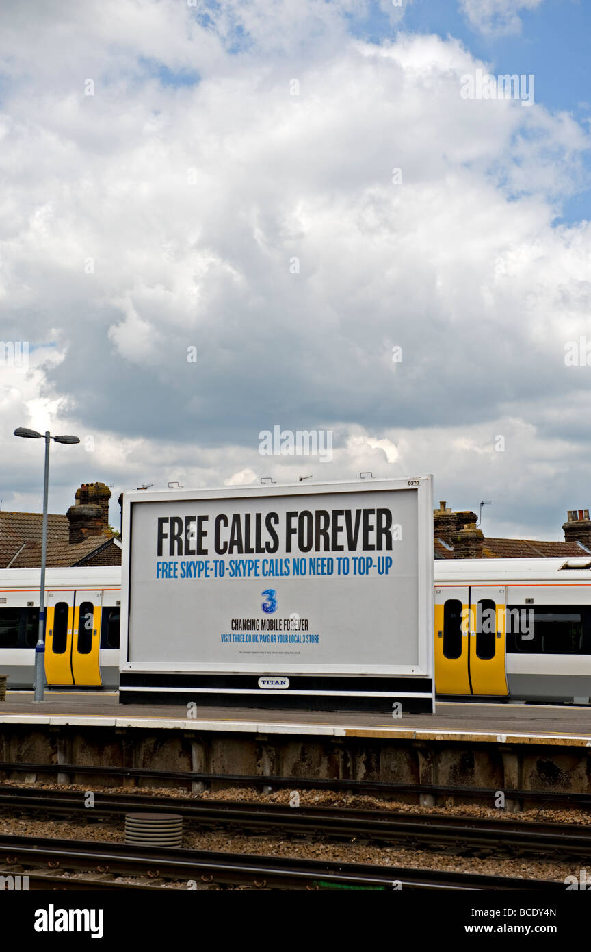 Hoarding vertical hi-res stock photography and images - Alamy