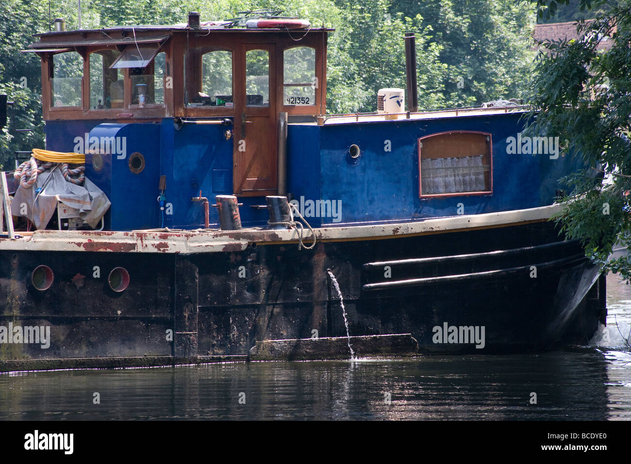 leisure boating Allington Lock River Medway Maidstone Kent England UK ...