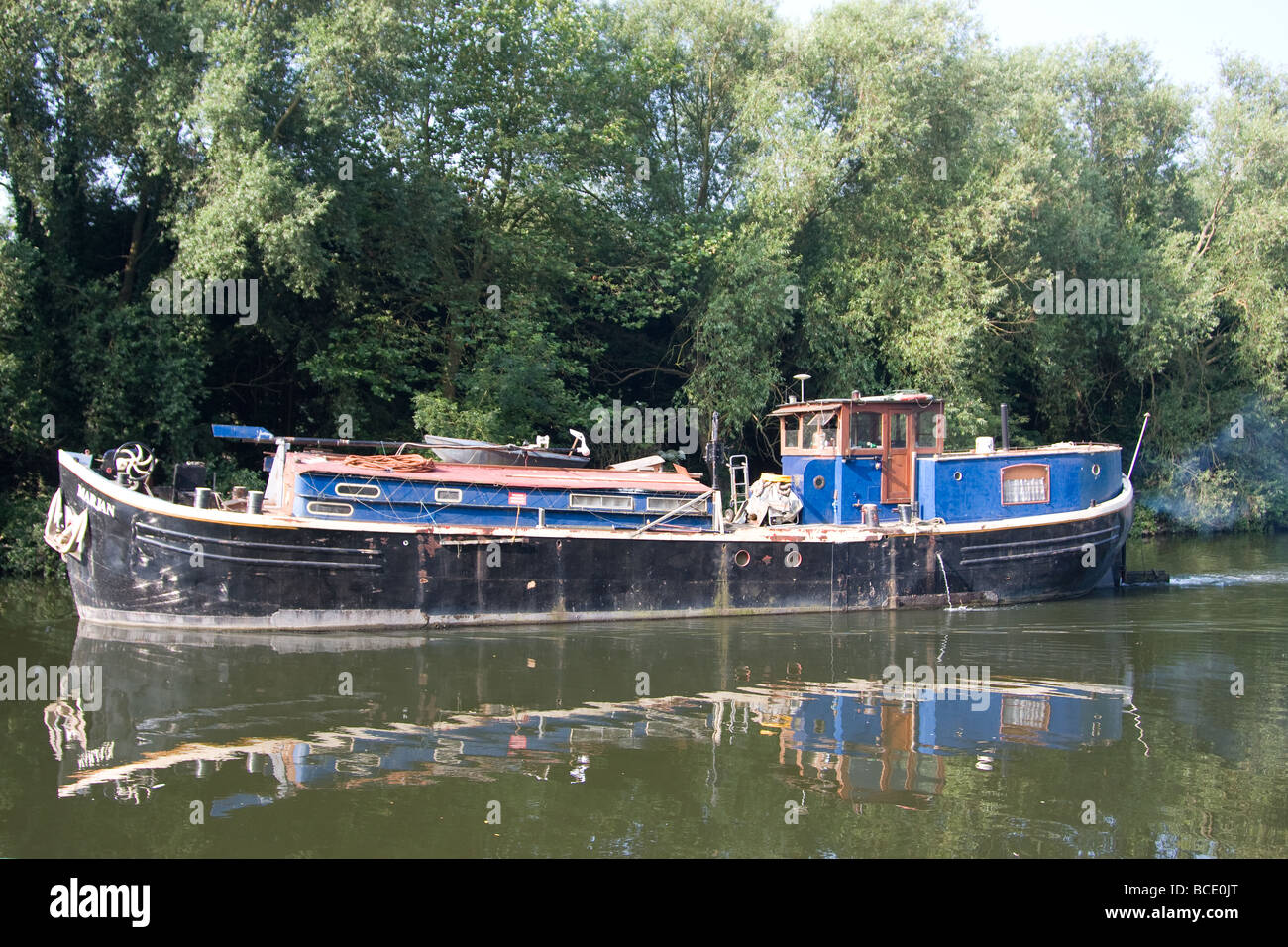 leisure boating Allington Lock River Medway Maidstone Kent England UK ...
