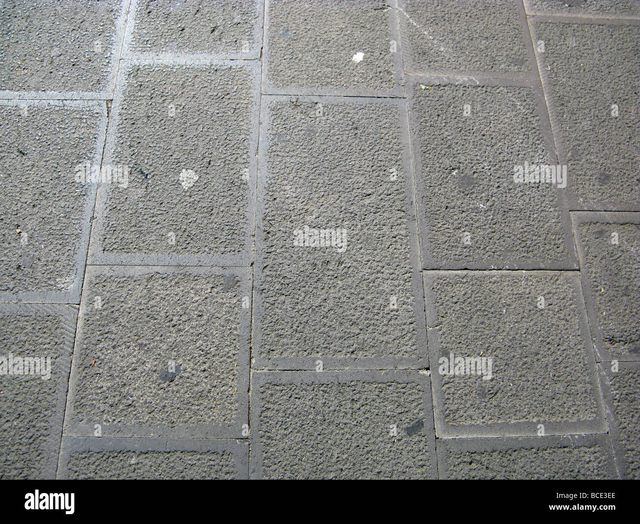 empty street and pavement sidewalk at night Stock Photo - Alamy