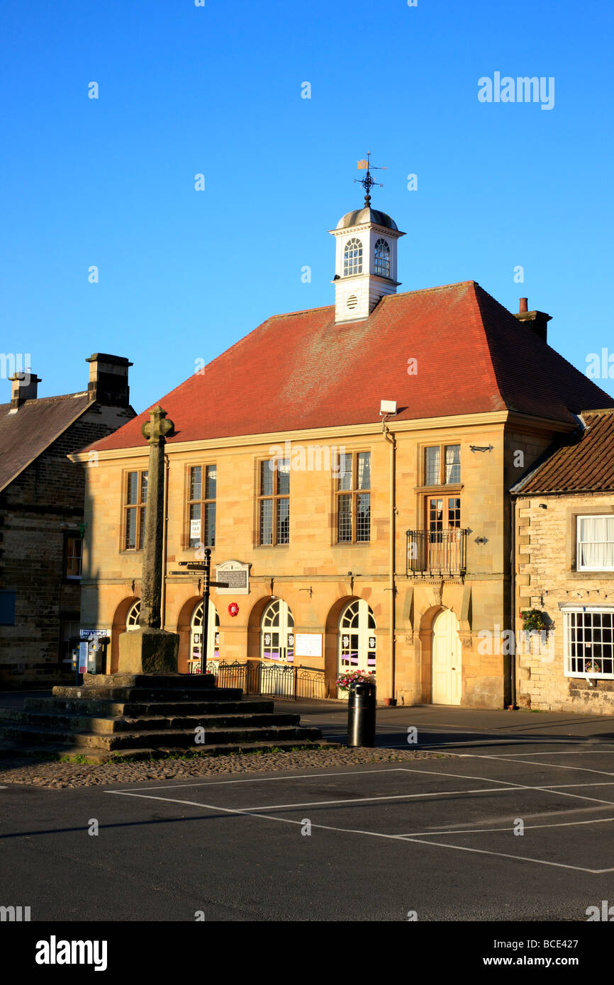 The Old Town Hall building, Market Place Helmsley North Yorkshire Stock ...