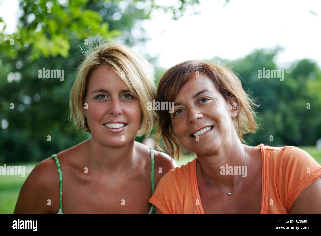 Trustworthy friendship hi-res stock photography and images - Alamy