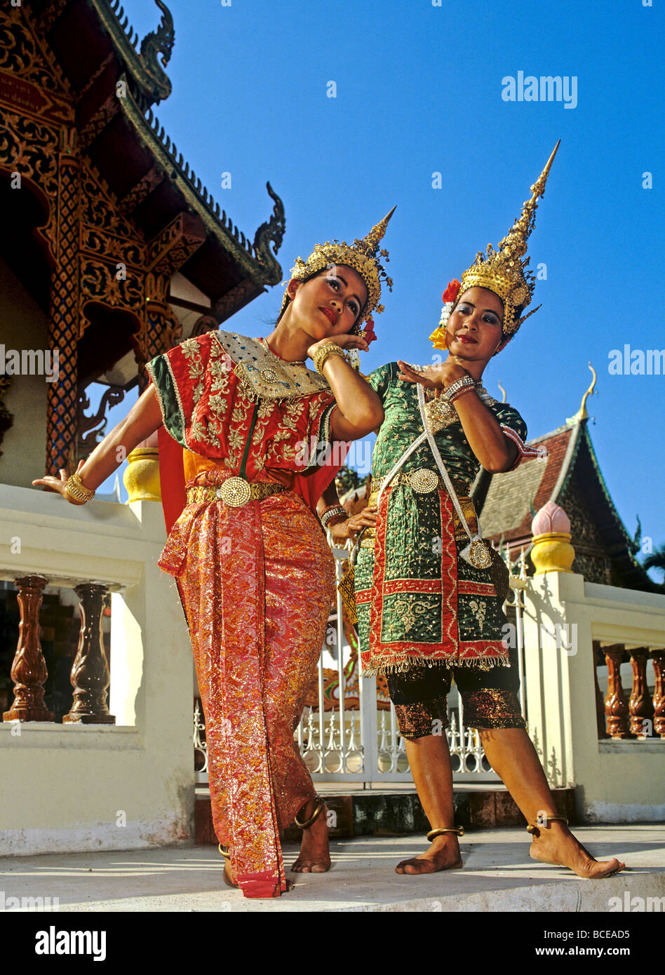 2327 Traditional Thai Dancers in Classical Dress Thailand Stock Photo ...