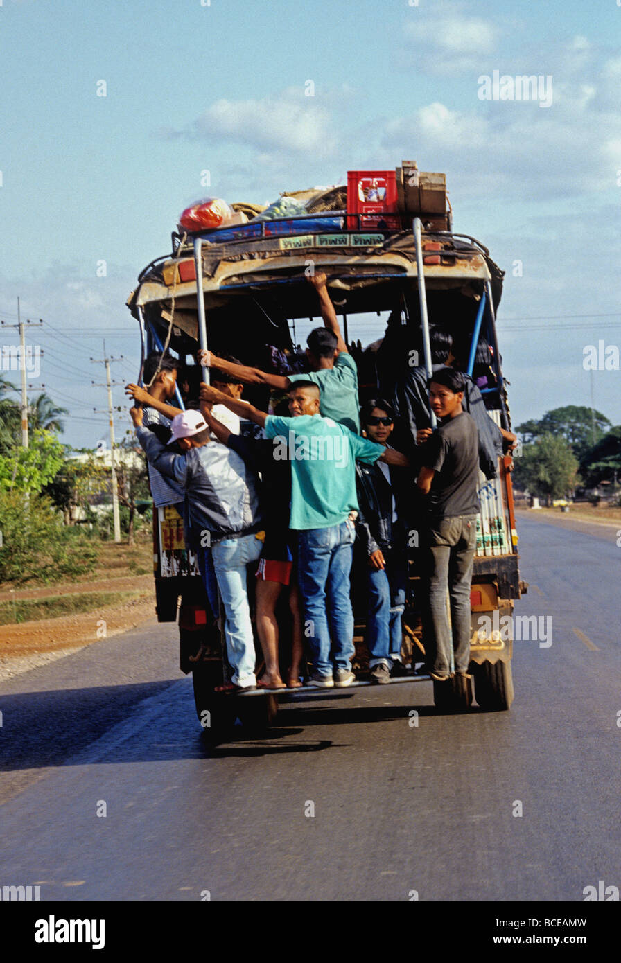 Overloaded bus hi-res stock photography and images - Alamy