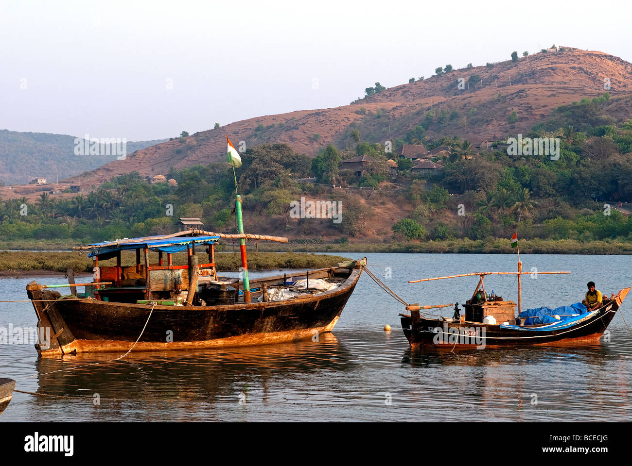 India, Maharashtra. Fishing boats on the river Stock Photo - Alamy
