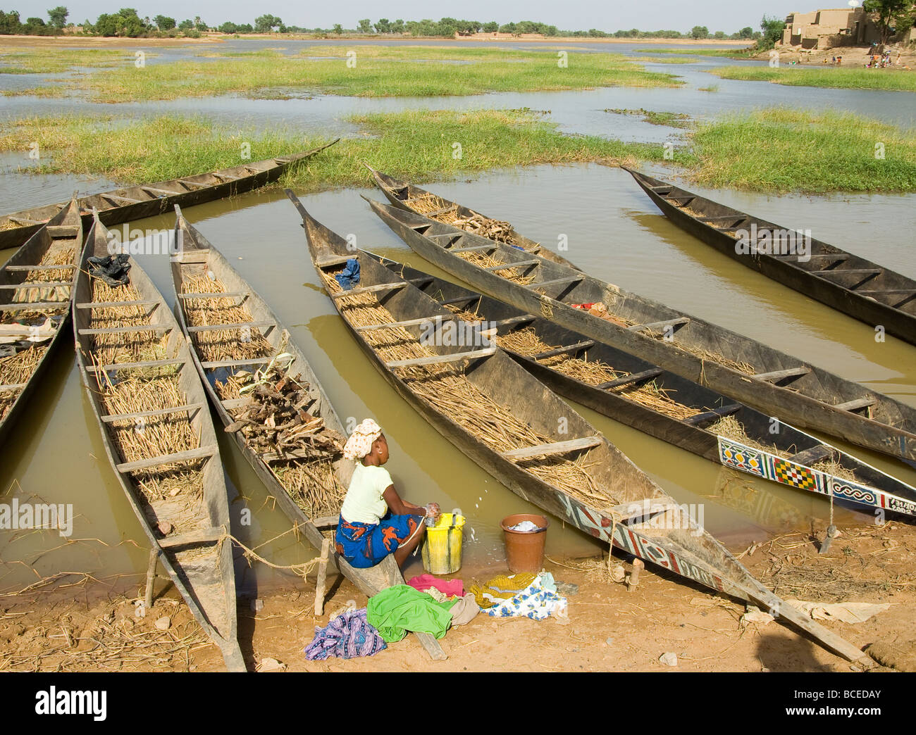 Mali. Sahel. Port of Djenne. Traditional boats Stock Photo - Alamy