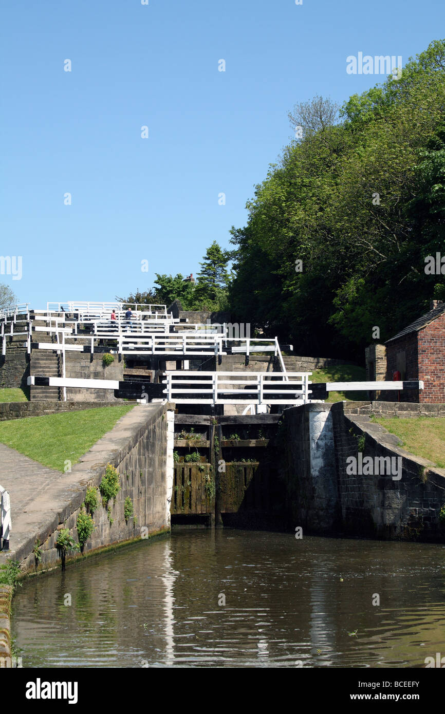 Bingley Five Rise Locks a staircase lock rising 60 ft on the Leeds ...