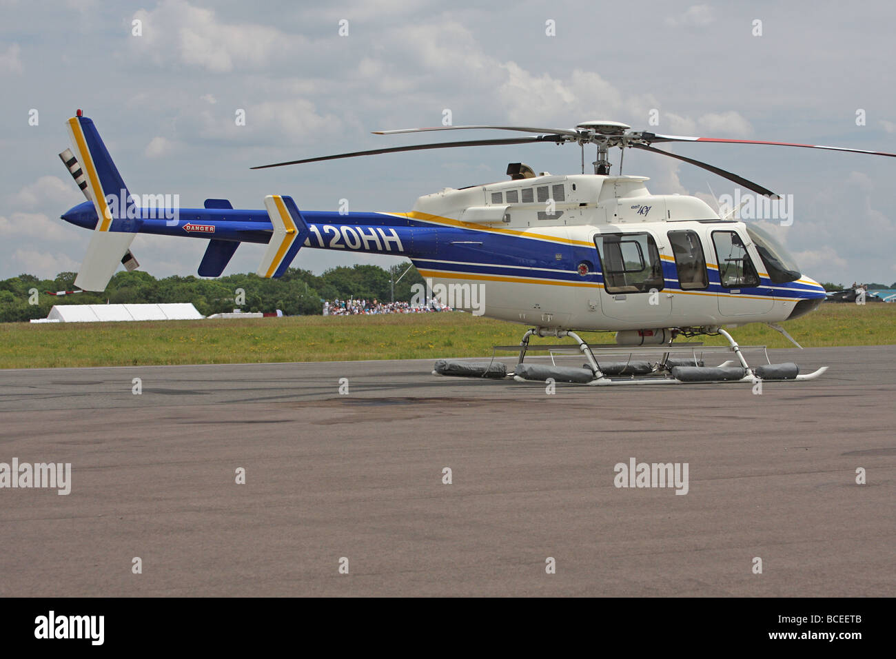 Bell 407 Helicopter Stock Photo - Alamy