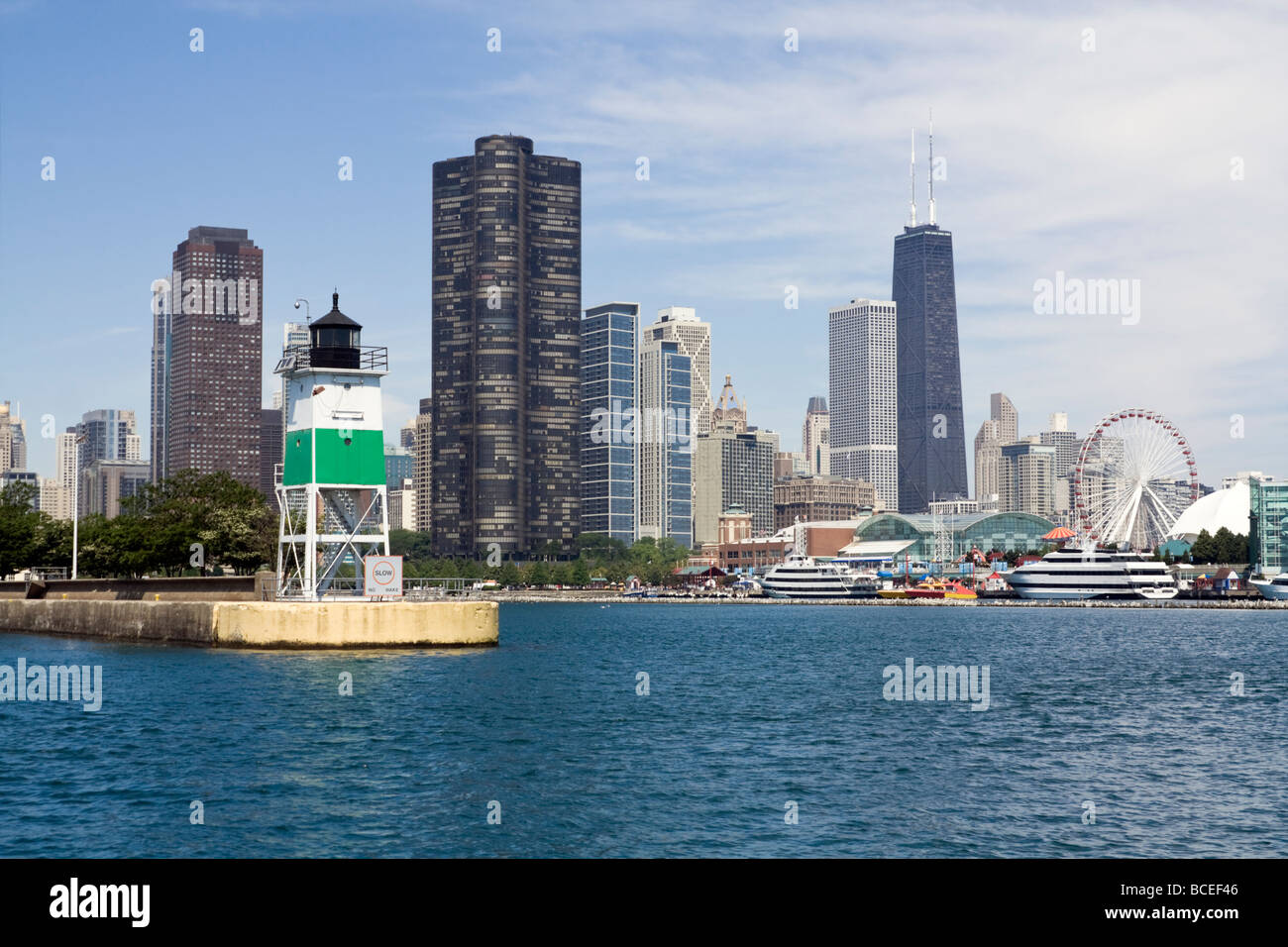 Chicago architecture lighthouse hi-res stock photography and images - Alamy