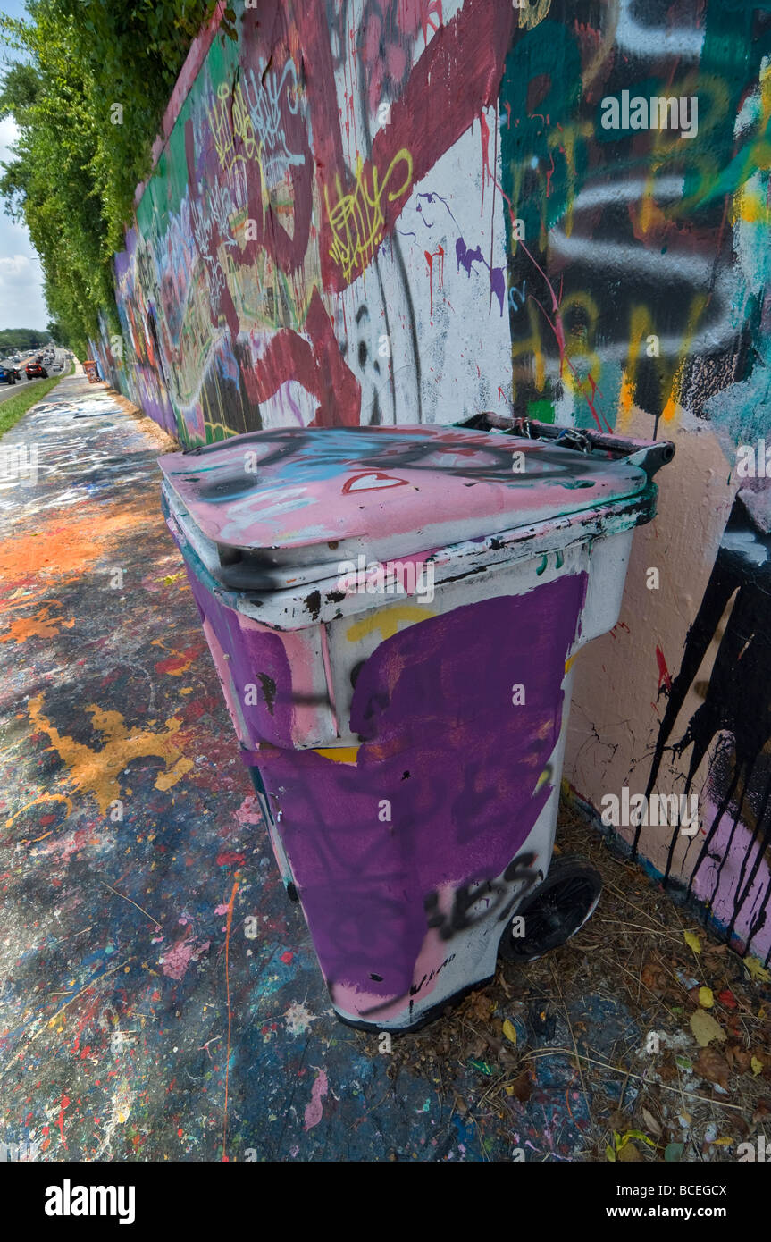 Graffiti as self expression hi-res stock photography and images - Alamy