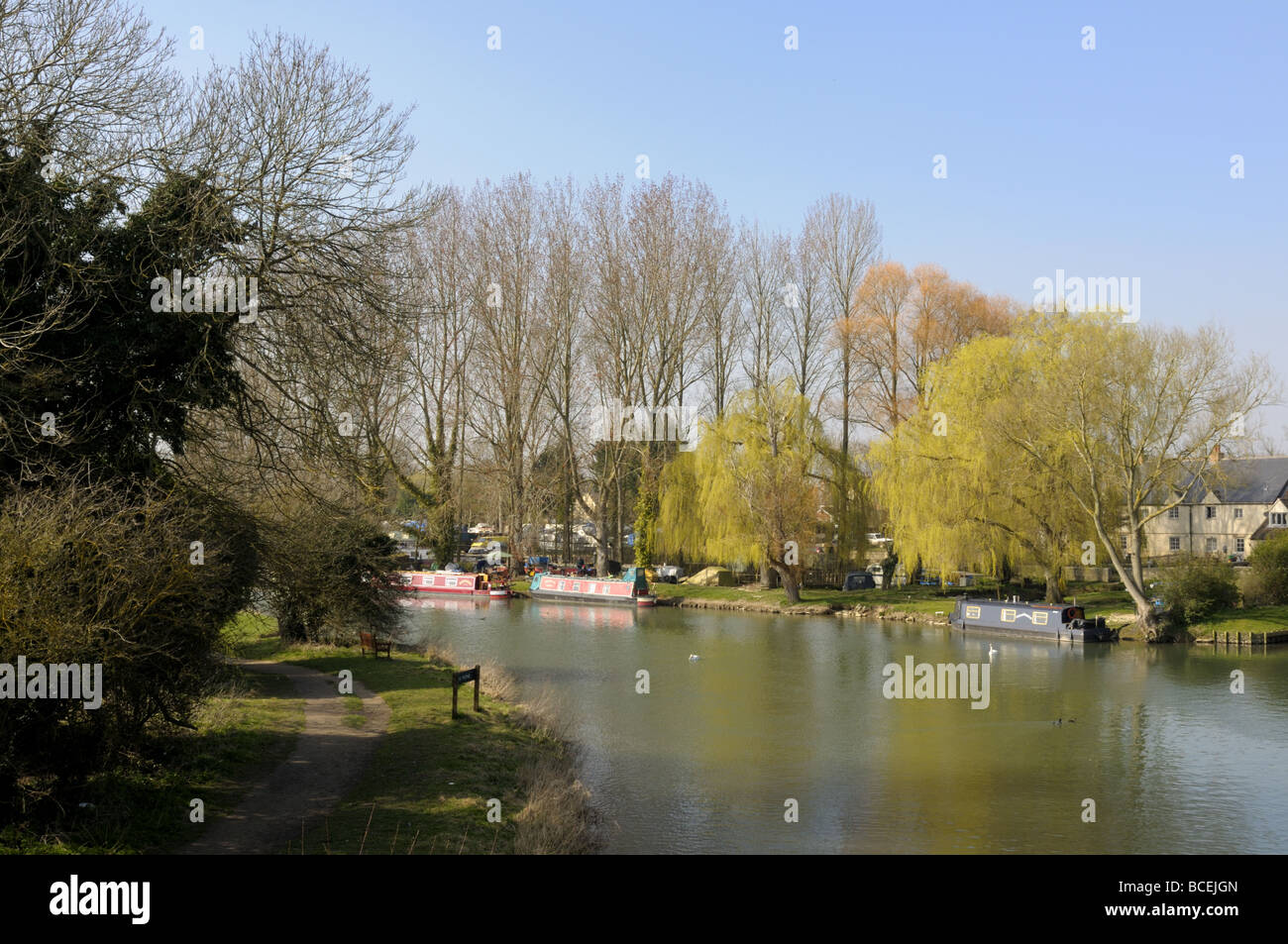 Lechlade Canal High Resolution Stock Photography and Images - Alamy