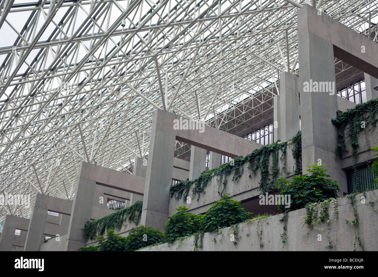 Provincial law courts, Robson Square, Vancouver, BC, Canada Stock Photo ...