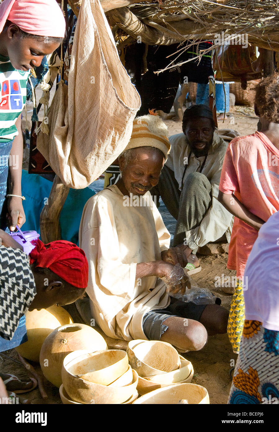 Mali dogon women tribe hi-res stock photography and images - Alamy