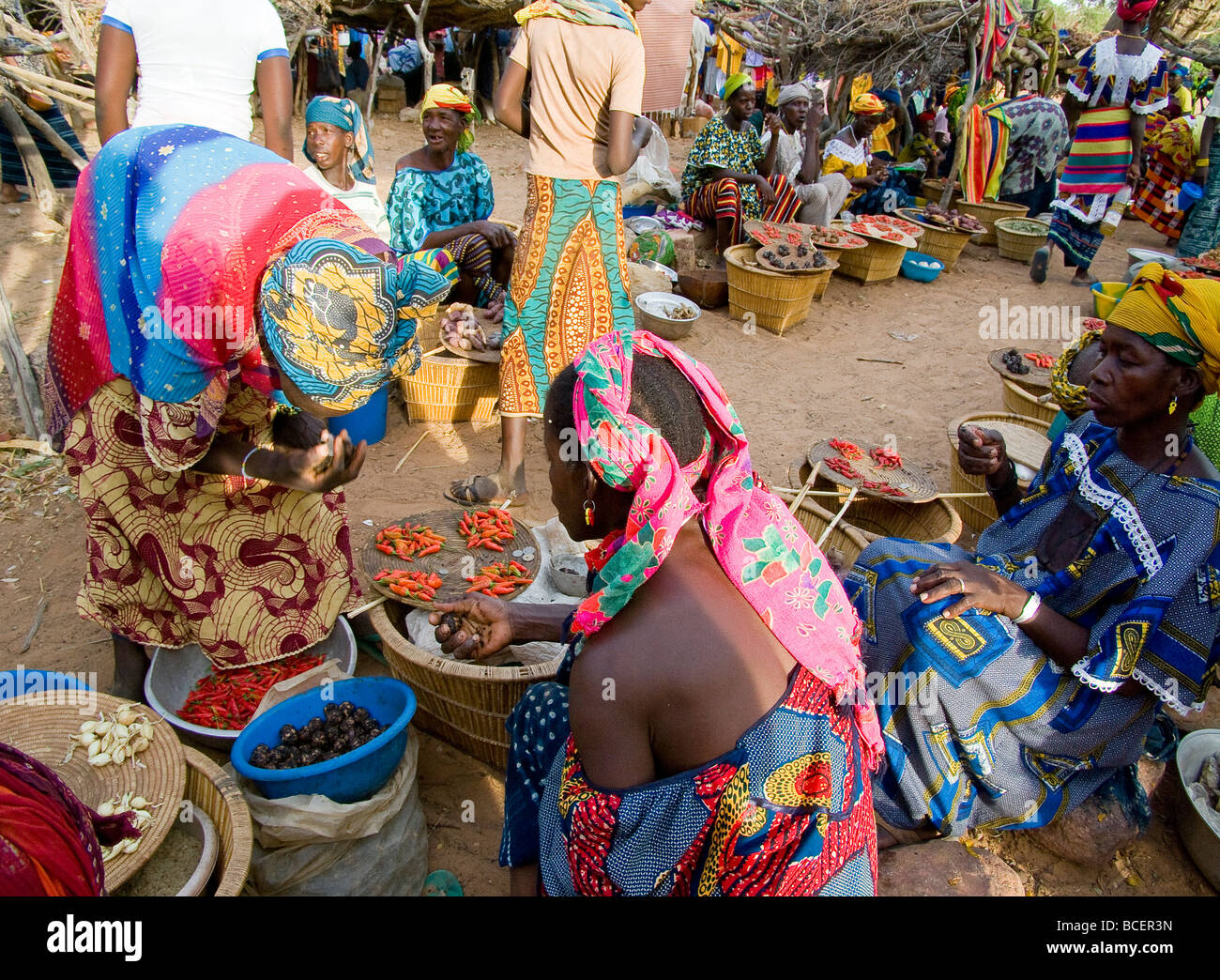 Mali dogon women tribe hi-res stock photography and images - Alamy