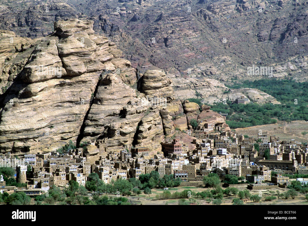 yemen View of the Wadi Dhar Stock Photo - Alamy