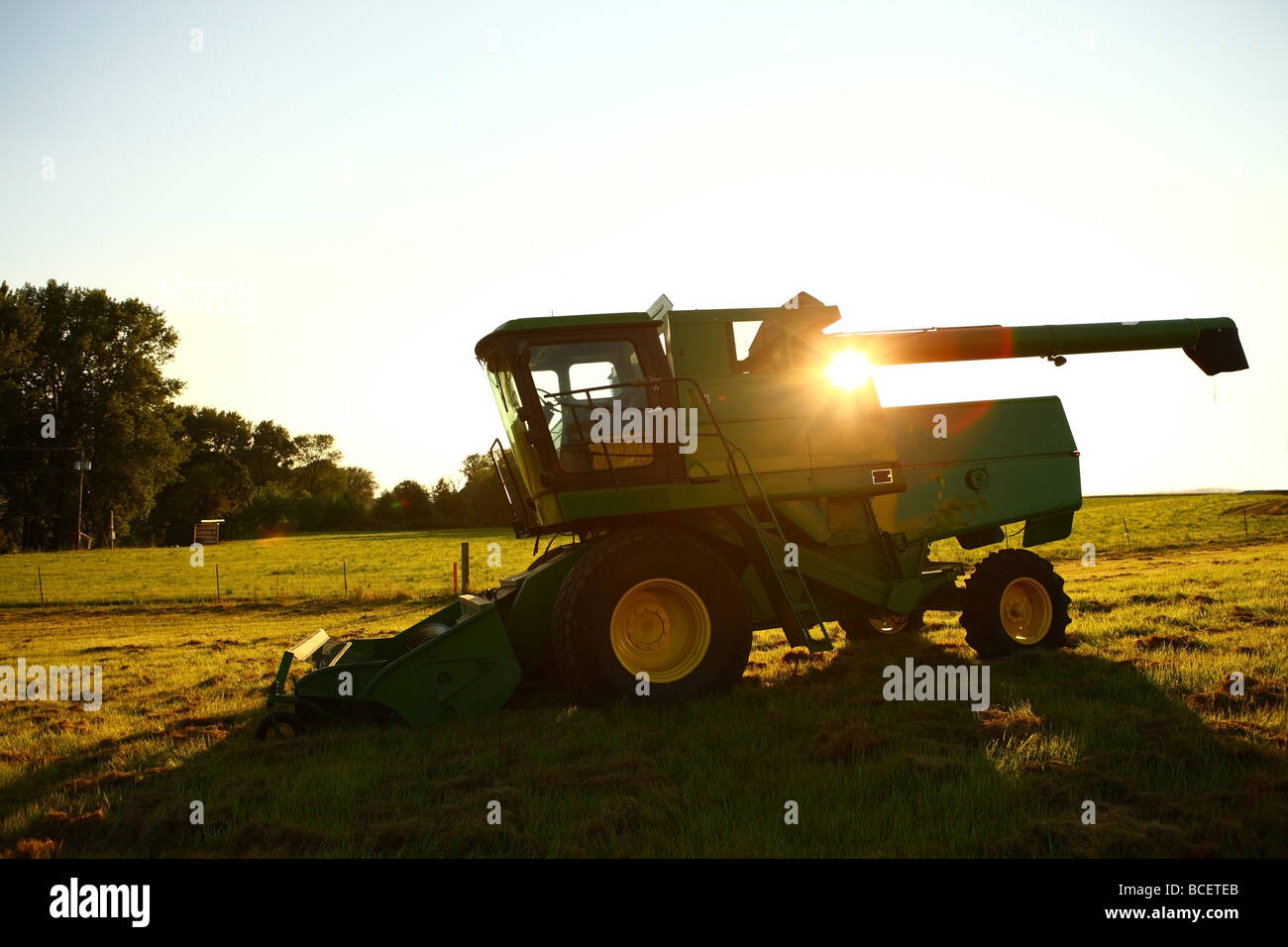 Sunset sun setting in hi-res stock photography and images - Alamy