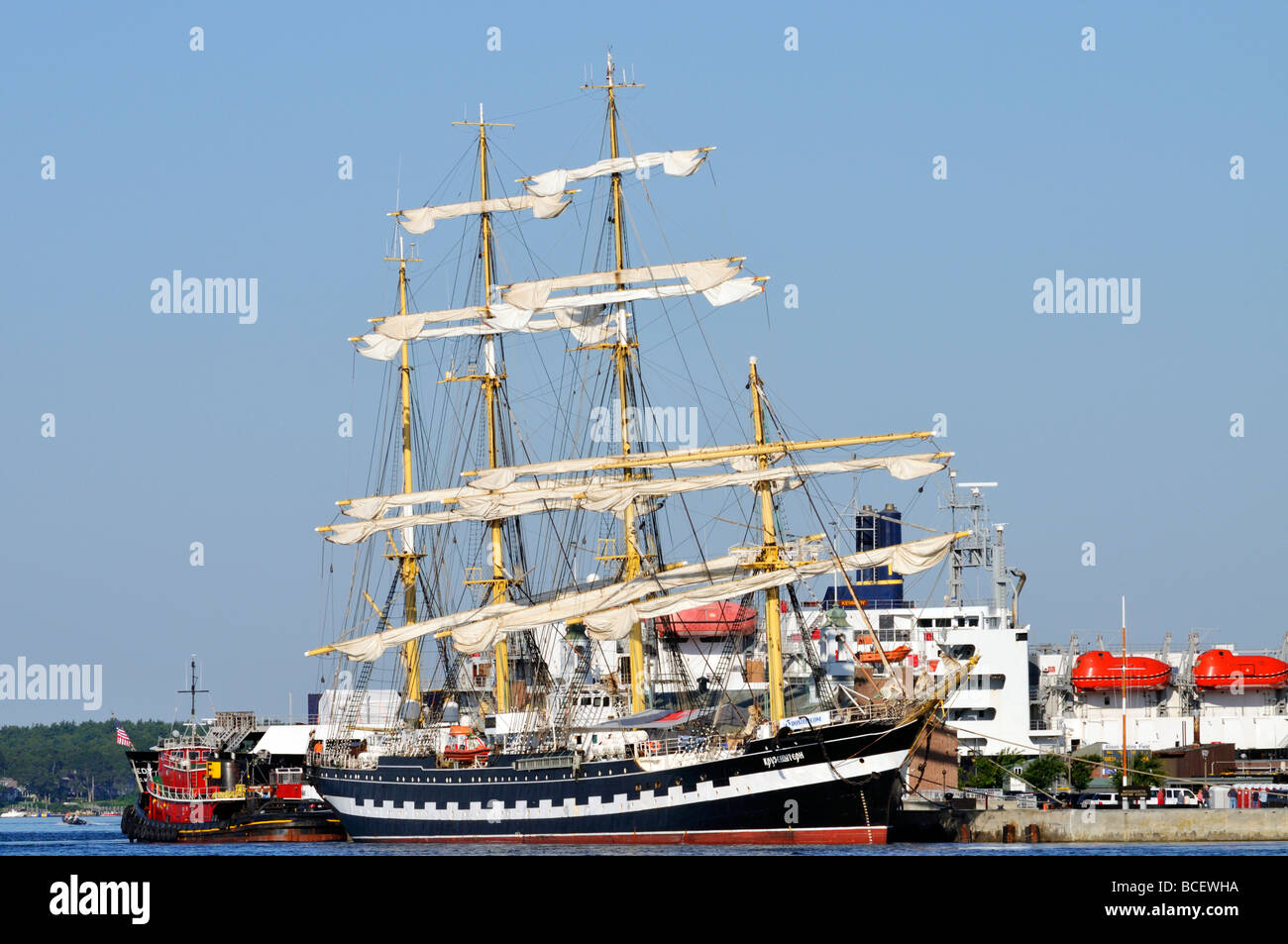 Tall ship Kruzenshtern docked at Massachusetts Maritime Academy Cape ...