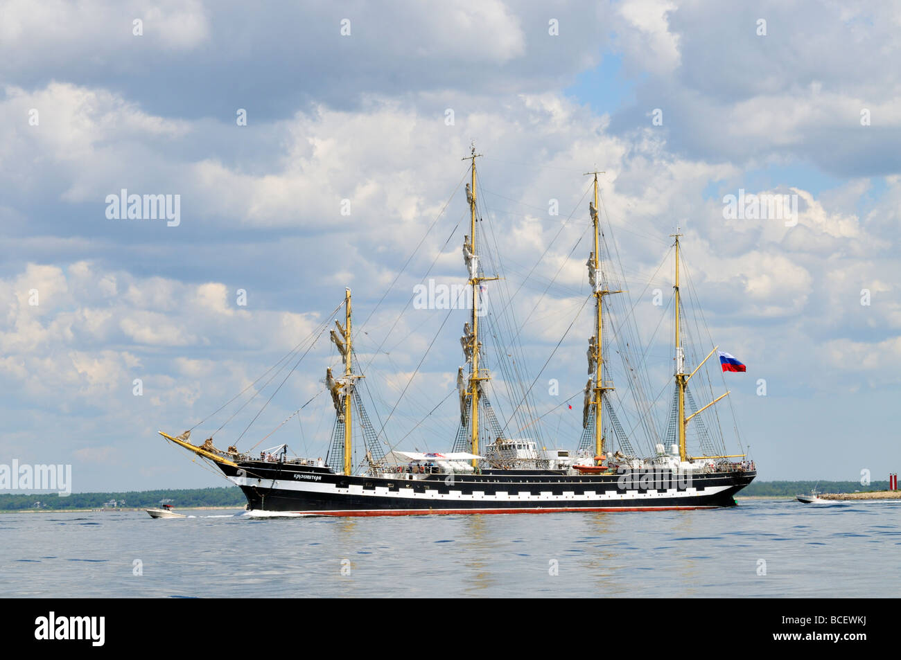 Tall ship Kruzenshtern in Buzzards Bay Cape Cod Stock Photo - Alamy