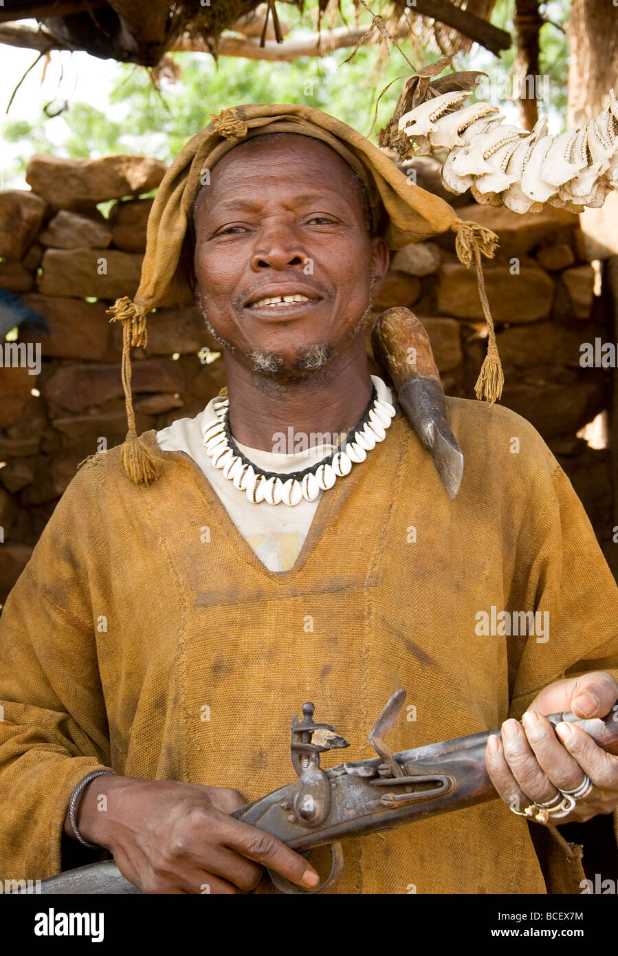 Mali sahel dogon land hunter hi-res stock photography and images - Alamy