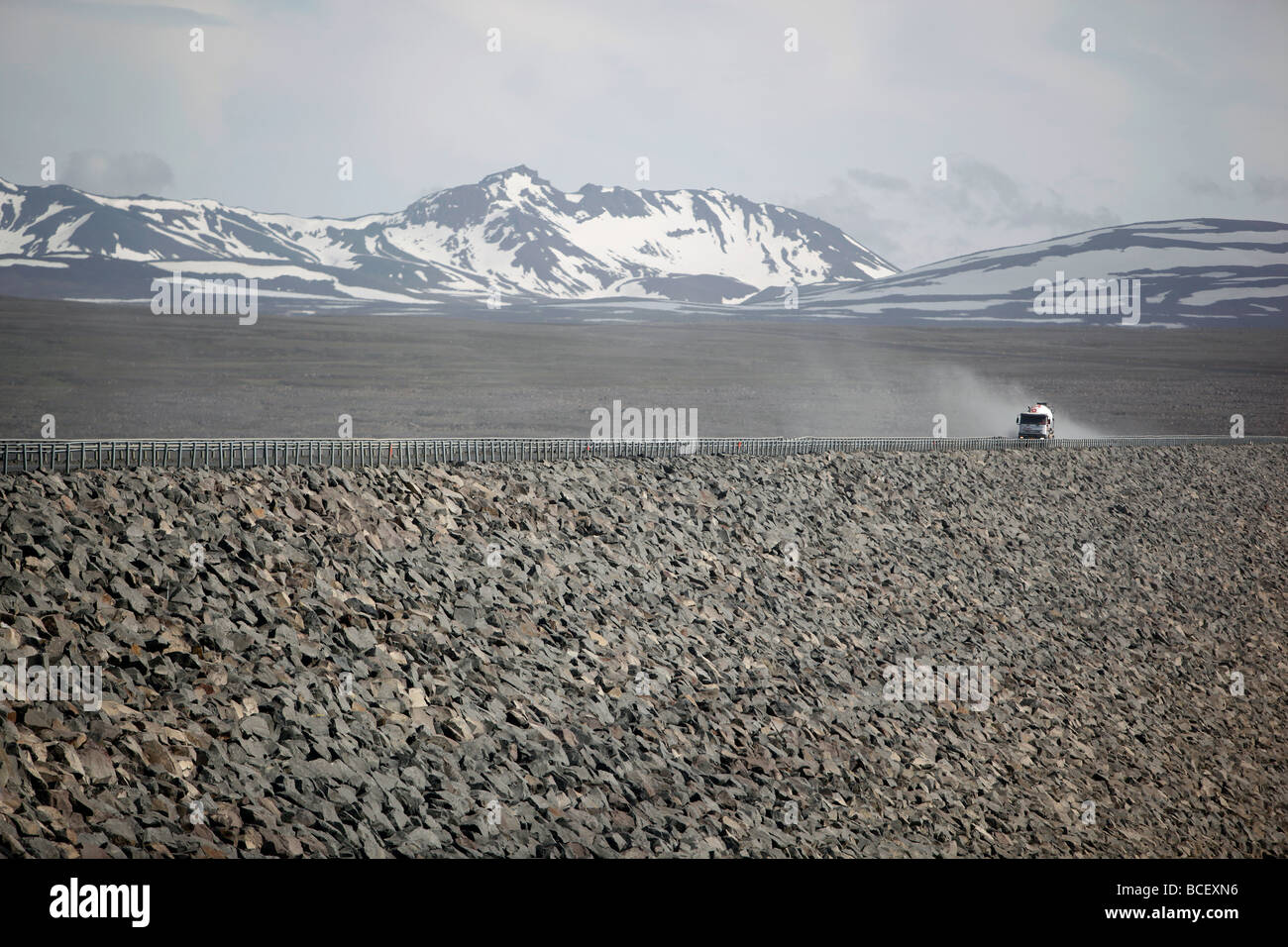 Rockfill dam hi-res stock photography and images - Alamy