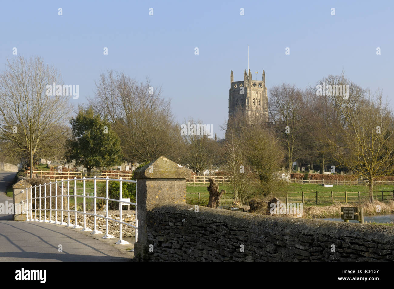 Church cotswolds fairford england hi-res stock photography and images ...