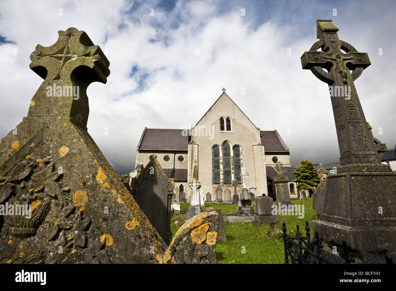 Duiske Abbey viewed fromthe graveyard, Graiguenamanagh, County Kilkenny ...