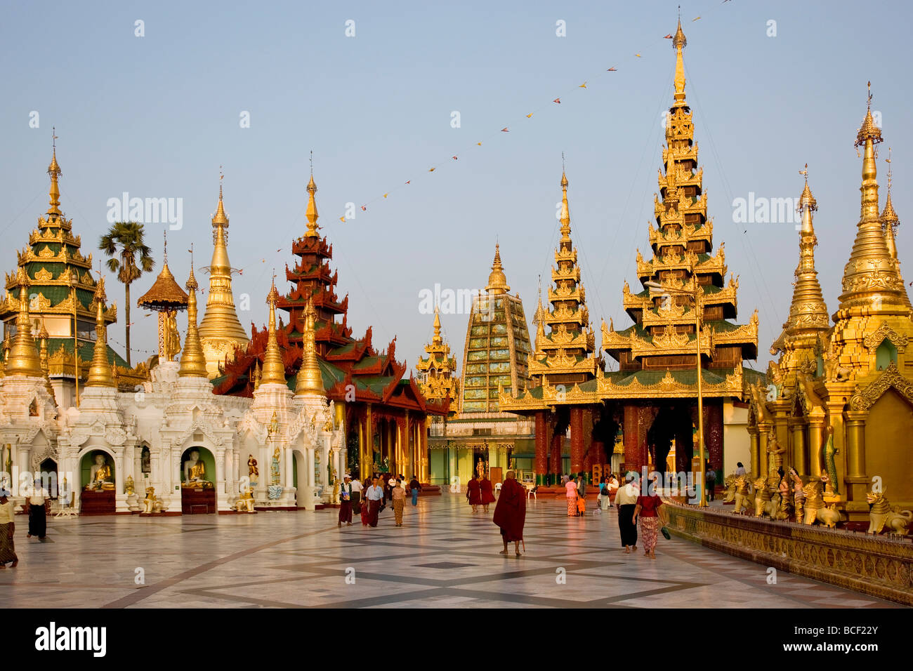 Prayer halls hi-res stock photography and images - Alamy