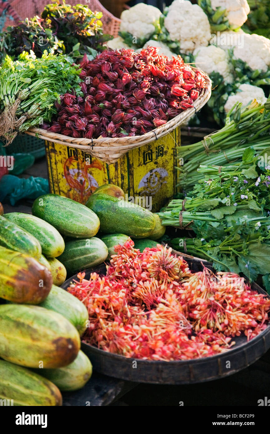 Myanmar fruits hi-res stock photography and images - Alamy