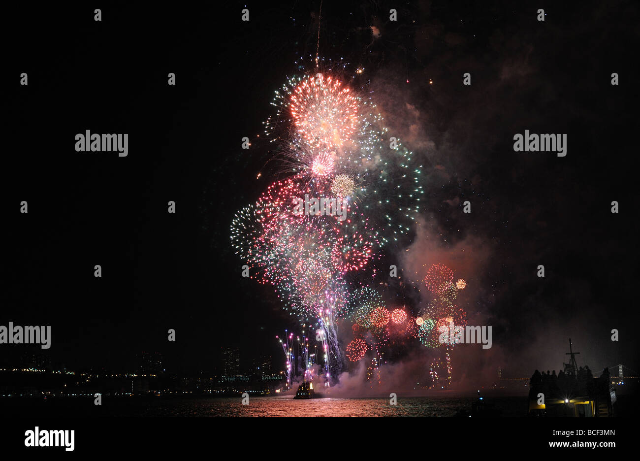 To honor Henry Hudson's discovery of New York harbor 400 years ago, the ...