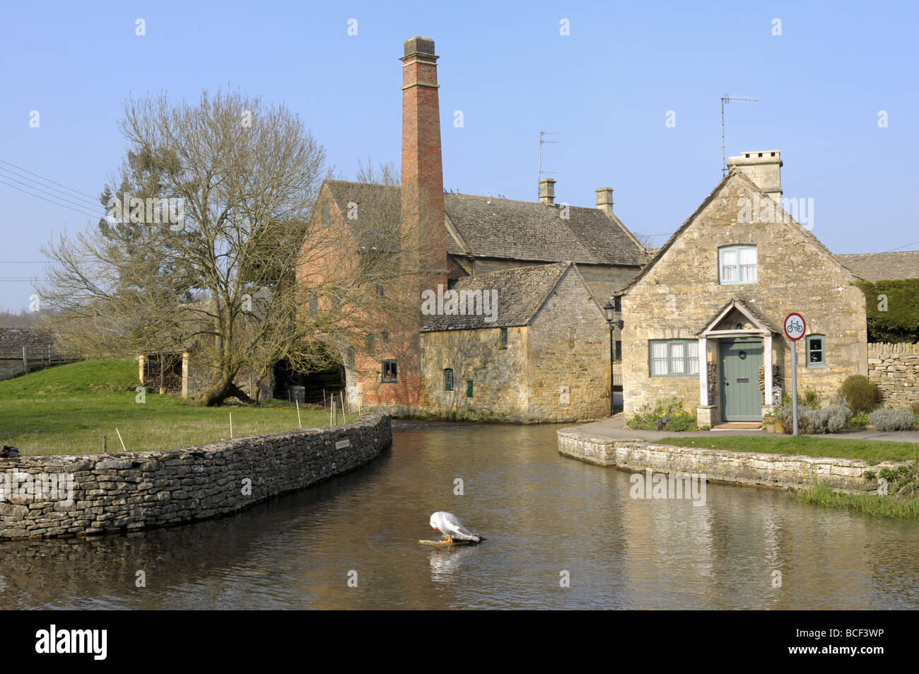 The Old Water Mill, Lower Slaughter, Gloucestershire, England Stock ...