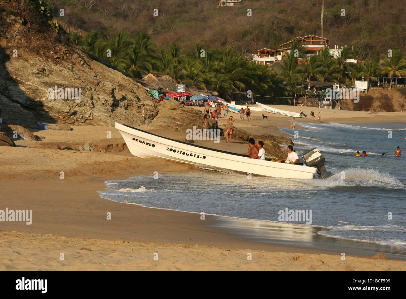 Mazunte beach in Oaxaca, Mexico Stock Photo - Alamy