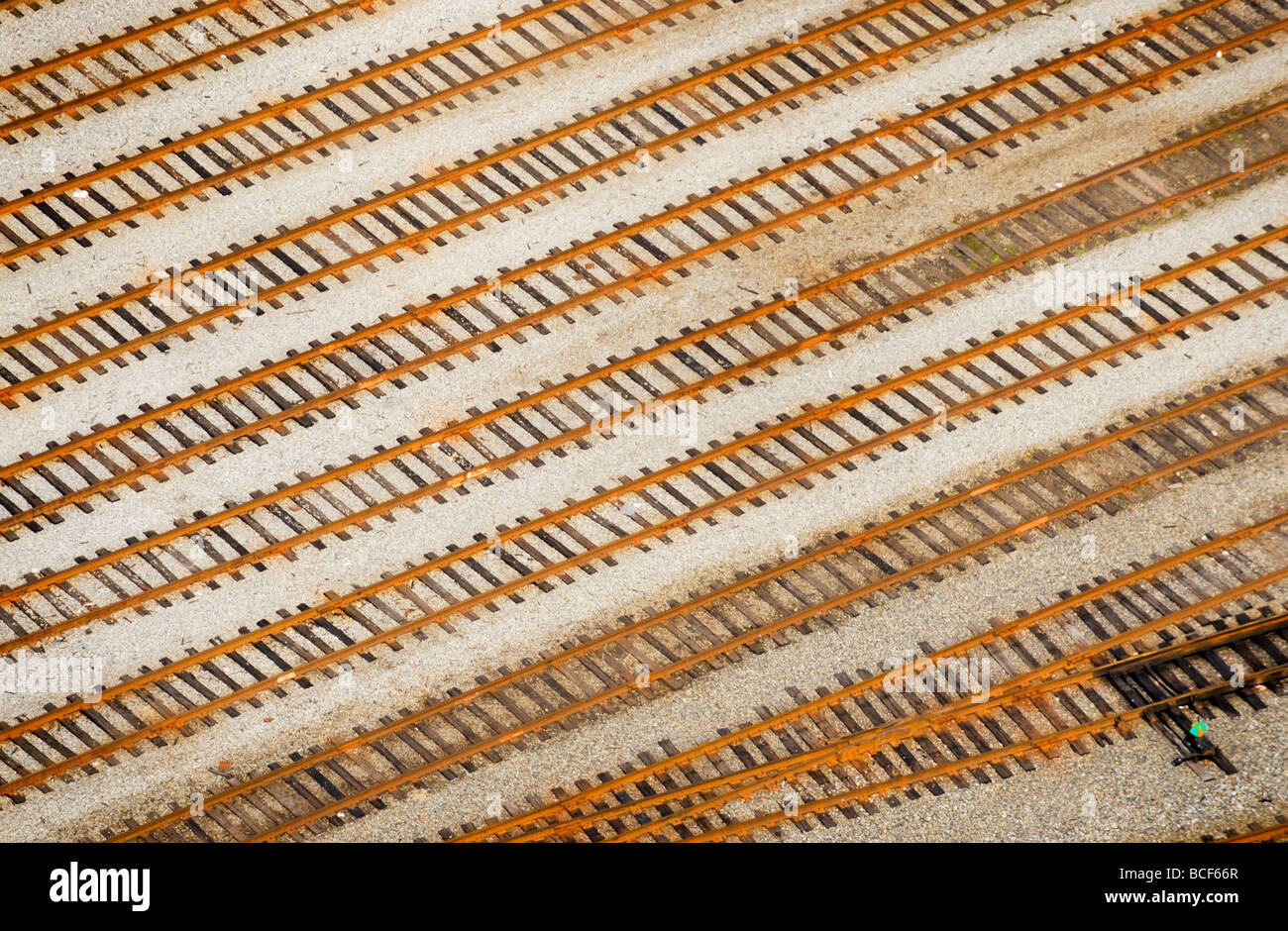 Parallel railroad tracks Stock Photo - Alamy