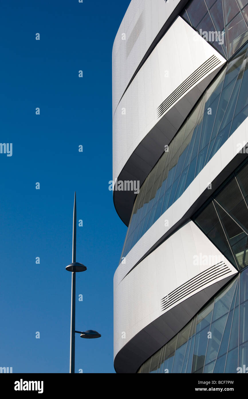 Mercedes benz world mercedes hi-res stock photography and images - Alamy