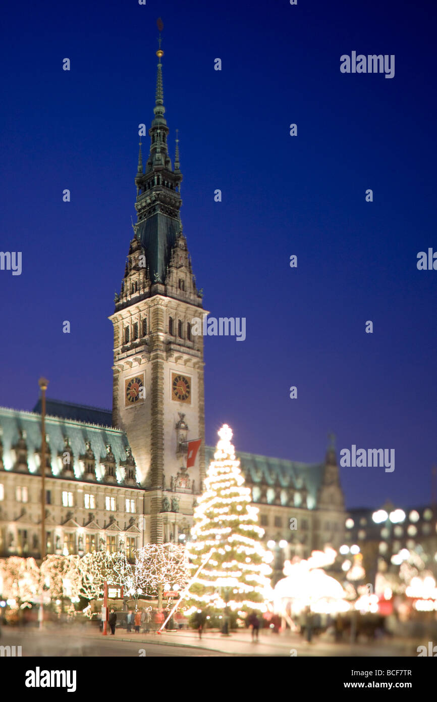 Rathaus market hi-res stock photography and images - Alamy