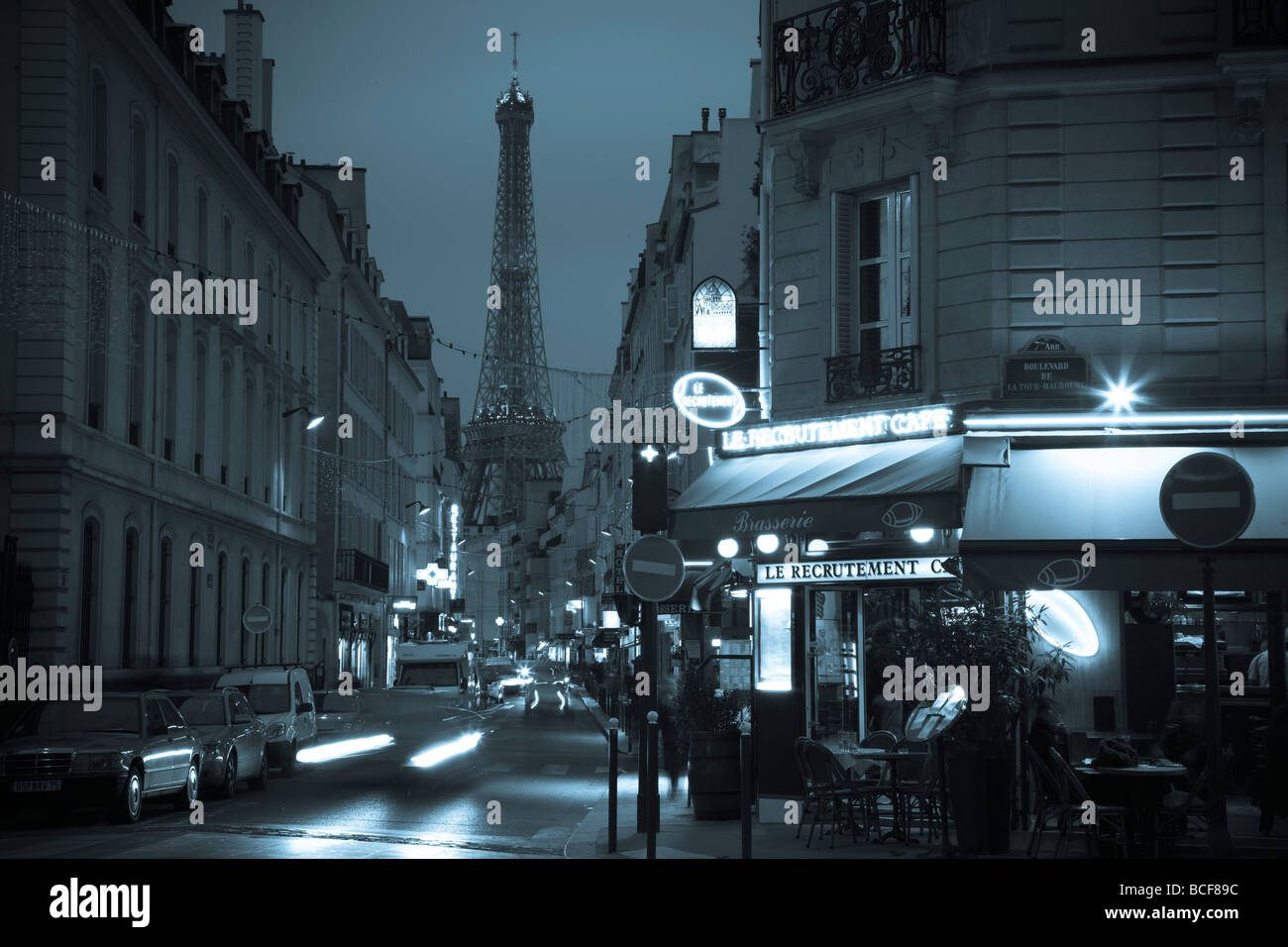Paris walter hi-res stock photography and images - Alamy