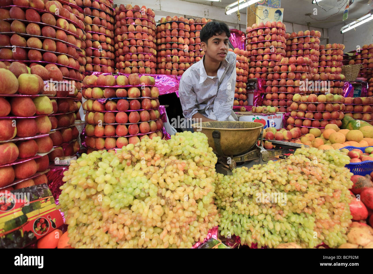 Devaraja Market, Mysore, Karnataka, India Stock Photo - Alamy
