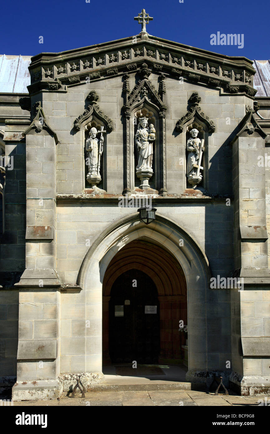 St marys church sledmere hi-res stock photography and images - Alamy