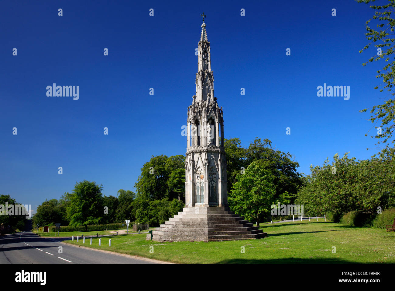 Eleanor Cross Sledmere near Driffield Yorkshire Wolds Stock Photo - Alamy