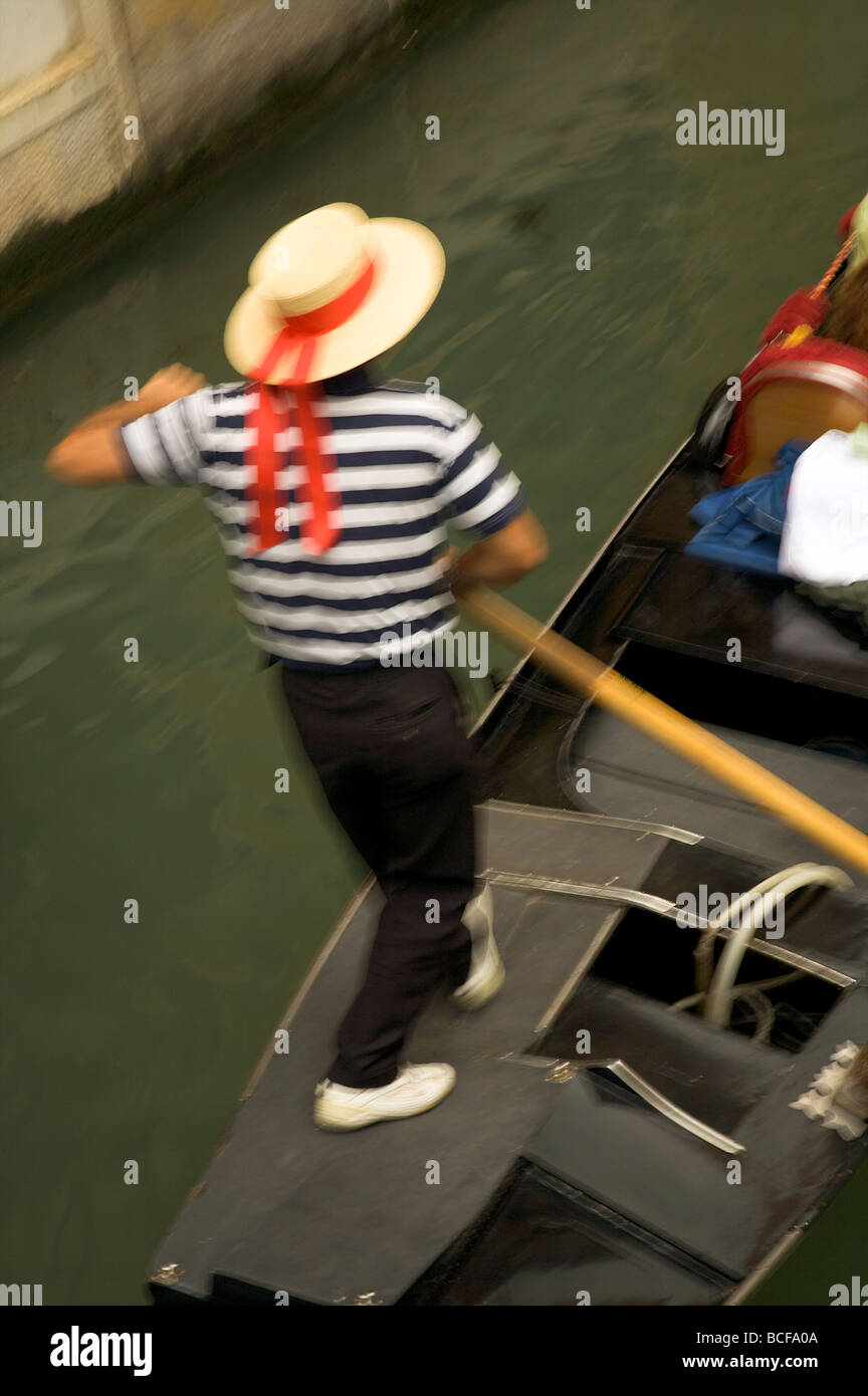 Gondolier and venice hi-res stock photography and images - Alamy