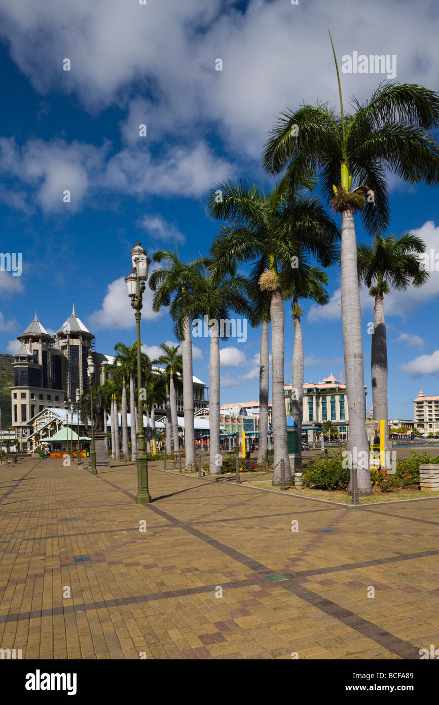 Mauritius, Port Louis, Caudan Waterfront walkway Stock Photo - Alamy