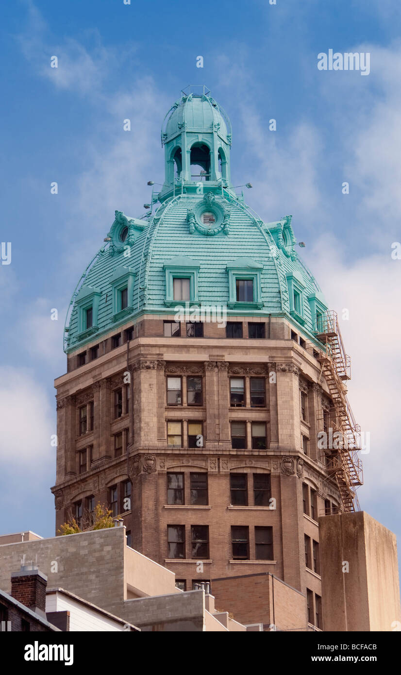 Sun Tower in Vancouver Beaux Arts and 17 Storey Heritage Building in ...