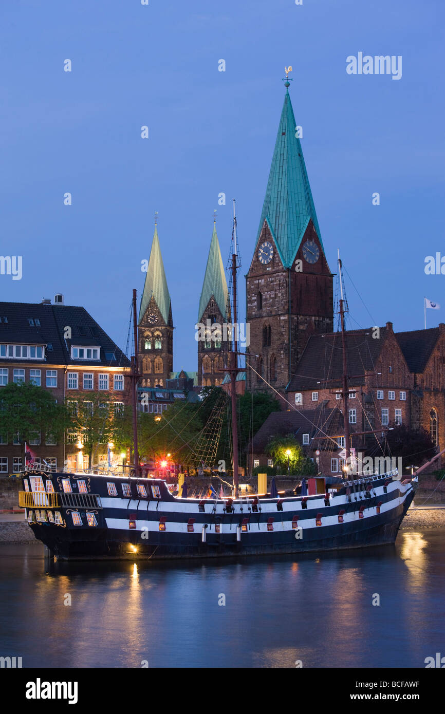 Germany, State of Bremen, Bremen, Weser River waterfront Stock Photo ...