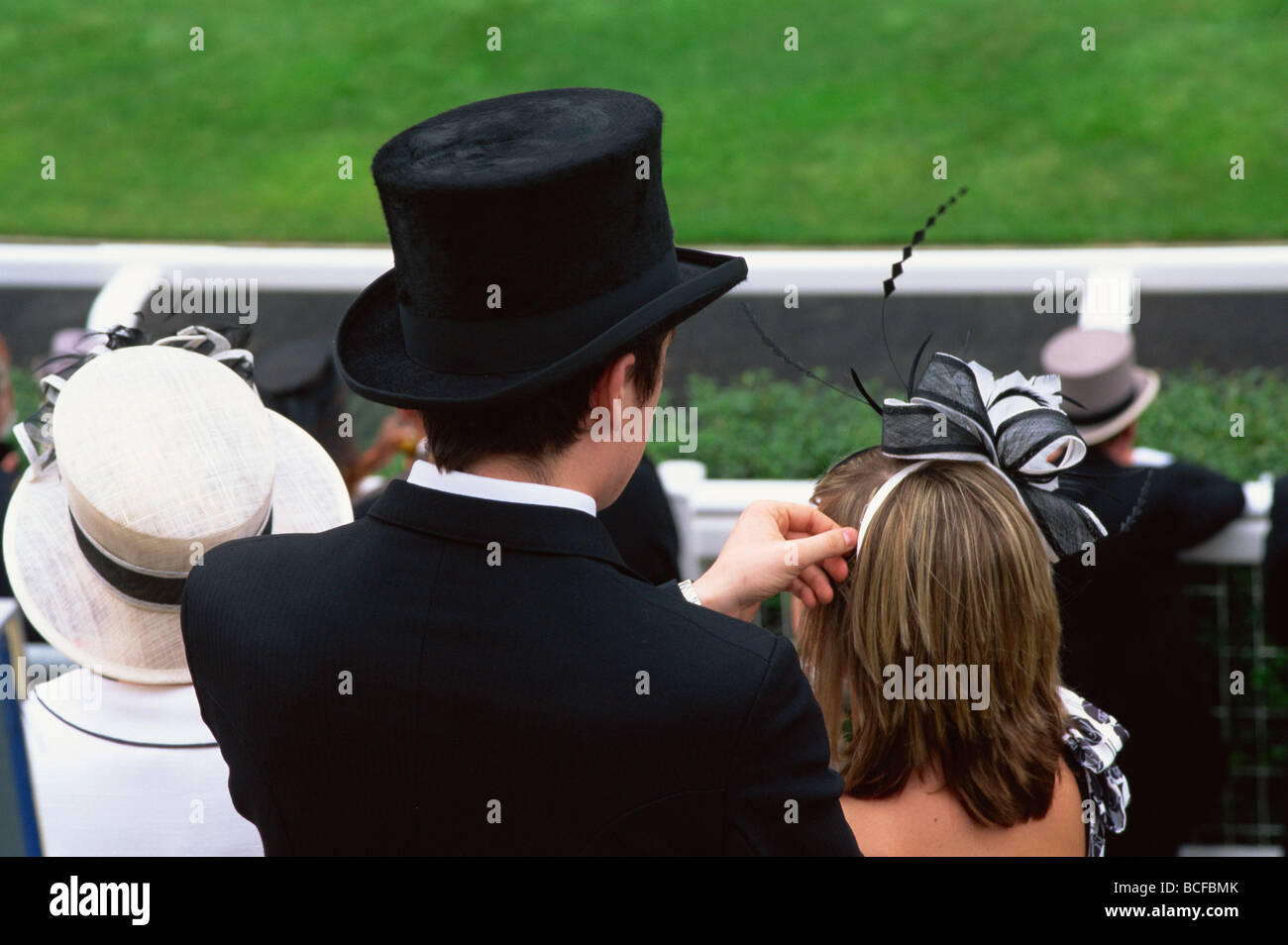 England, Ascot, Crowd Scene at Royal Ascot Races Stock Photo - Alamy