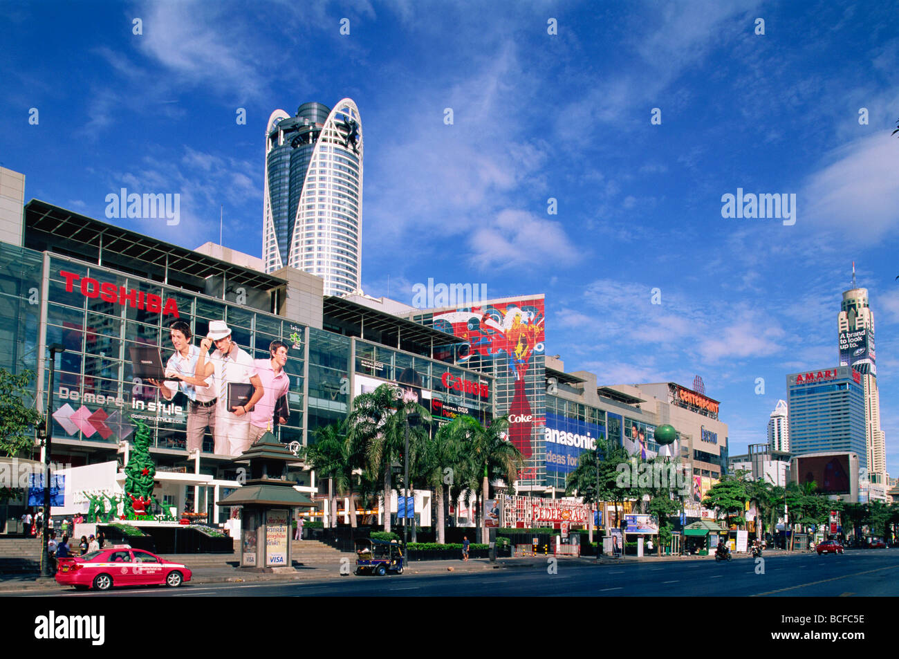 Central world bangkok hi-res stock photography and images - Alamy