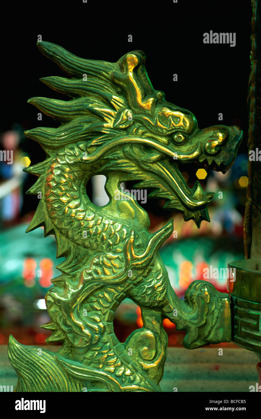 Taiwan Kaohsiung Lotus Lake Dragon Statue at Chi ming tang Temple Stock ...