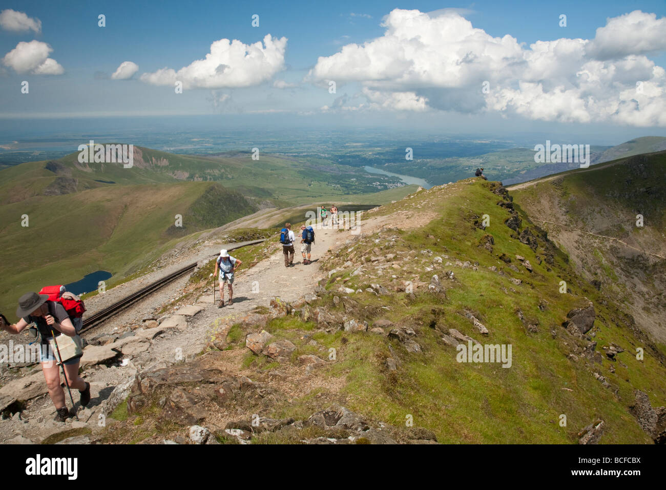 Train on snowdon mountain railway hi-res stock photography and images ...