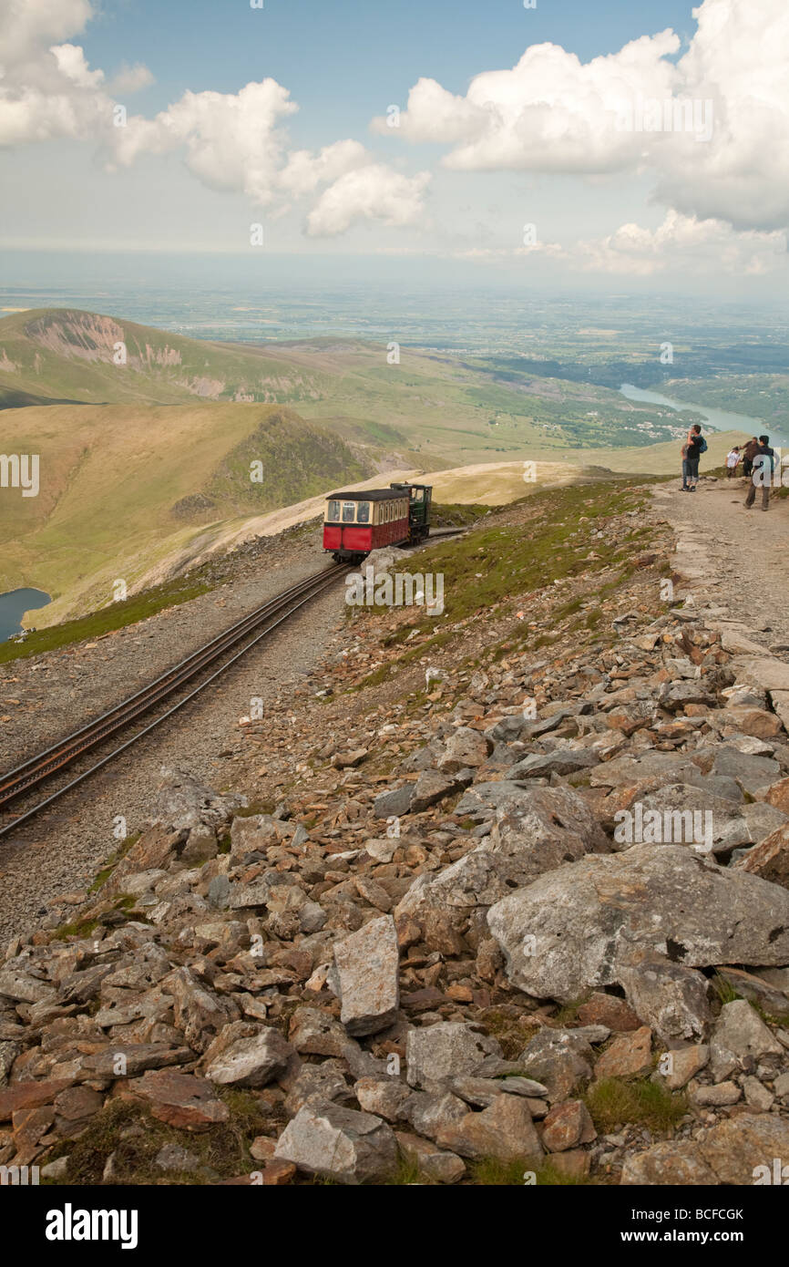 Steam train mount snowdon snowdonia hi-res stock photography and images - Alamy